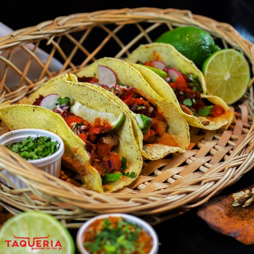 4 x Taco la alegere Porc/Pui/Vegetarian cu 14 lei in loc de 24 ...